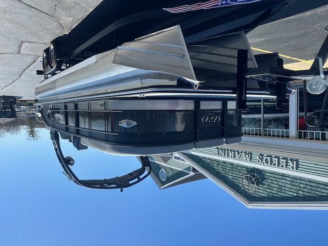 2024-Manitou-LX-25-SRS-Single-Engine-4-164 | Delavan, WI | Marine ...